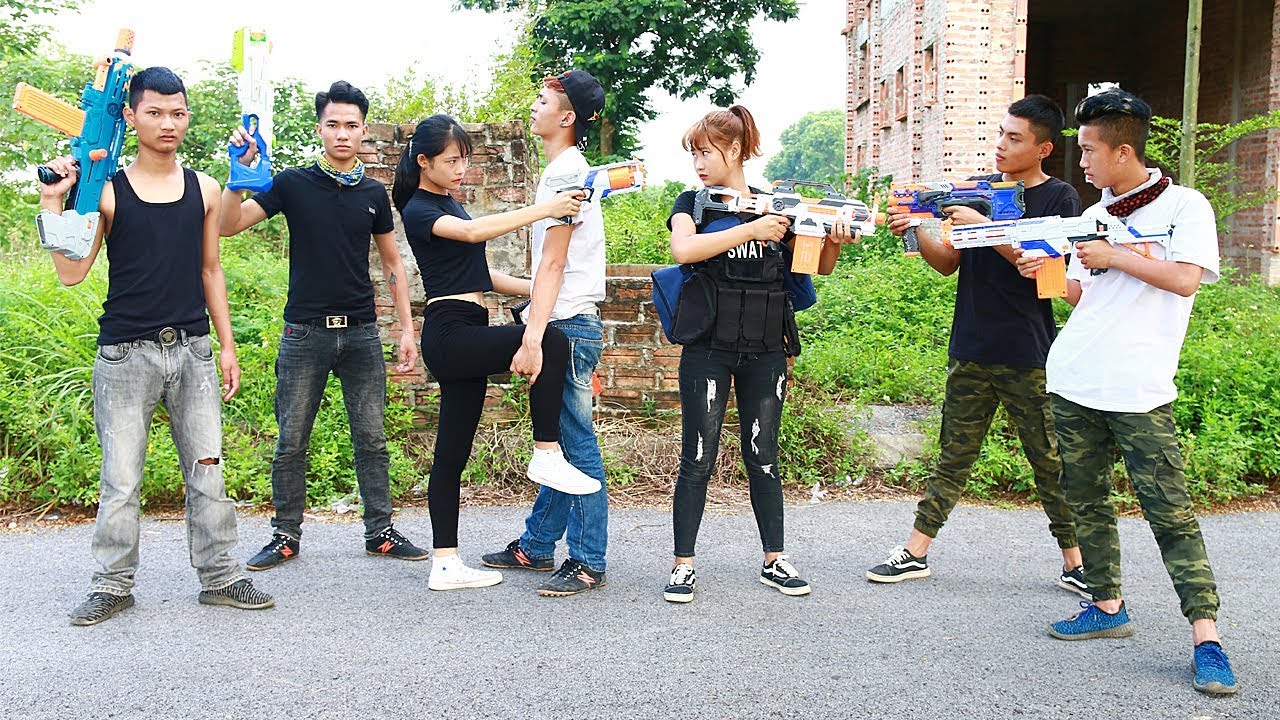 Action S.W.A.T & Couple Girl Nerf guns Hero Man Rescue Female Warrior Nerf war - YouTube