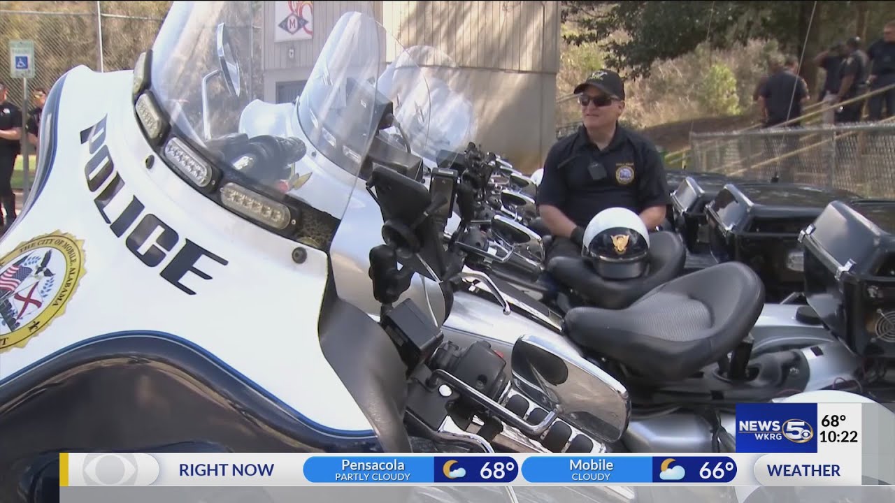 Police officers undergo motorcycle training - YouTube