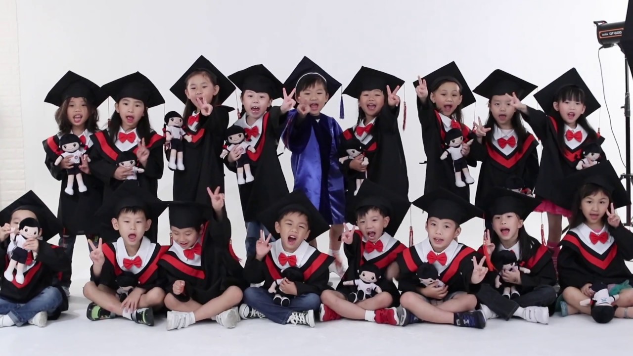 My FIRST Graduation! 😃😁😉 - YouTube