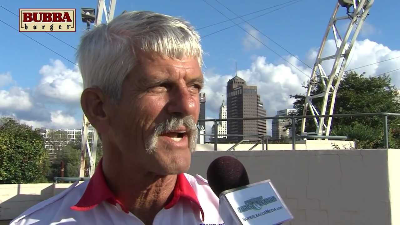 Bubba Burger Extra Bites: Memphis - Jeff Reno Post Race Interview - YouTube