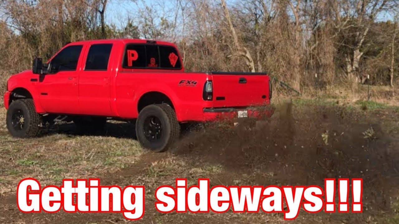 Truck Doing DONUTS!!! - YouTube