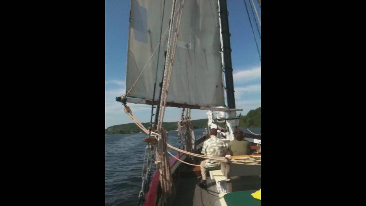 Schooner Mary E. - YouTube