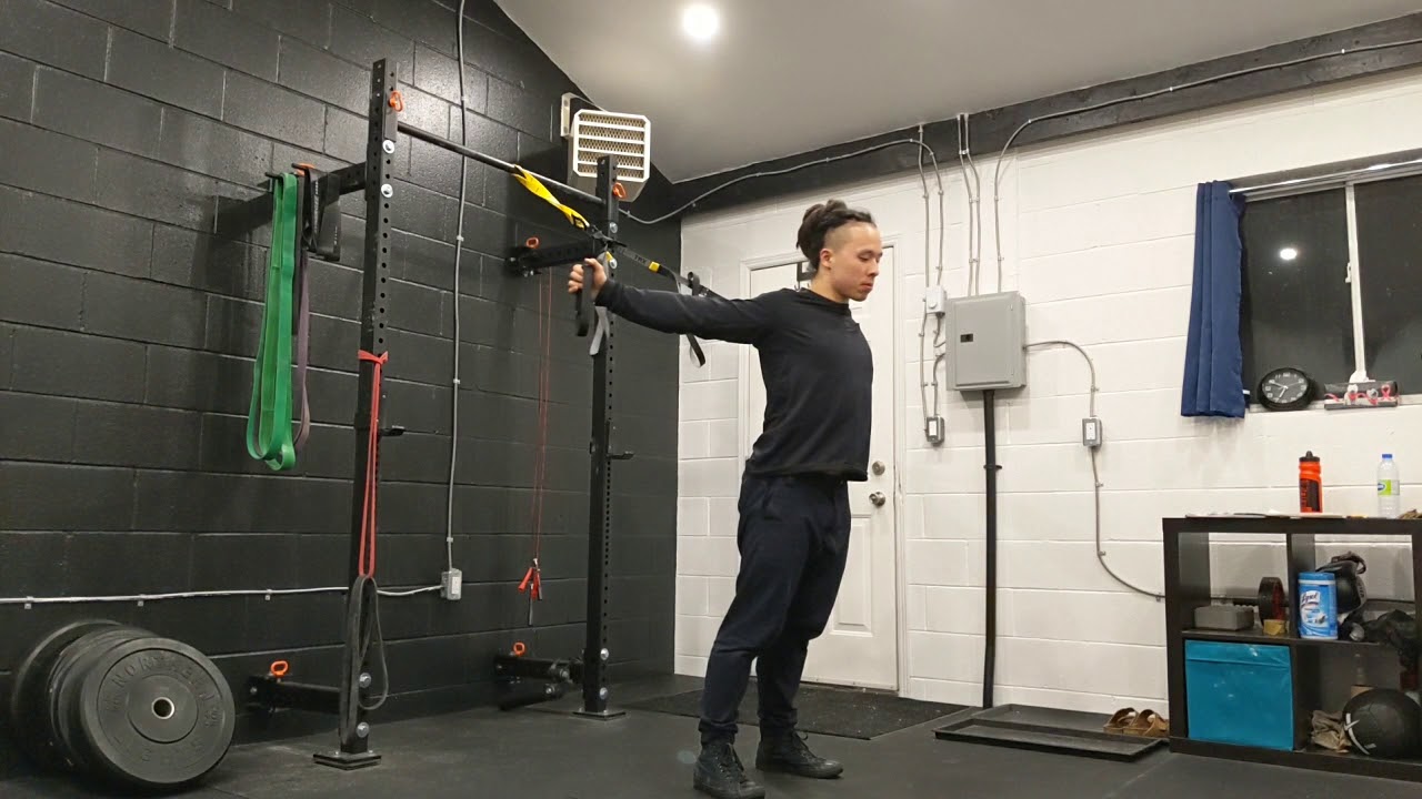 TRX Chest Stretch - YouTube
