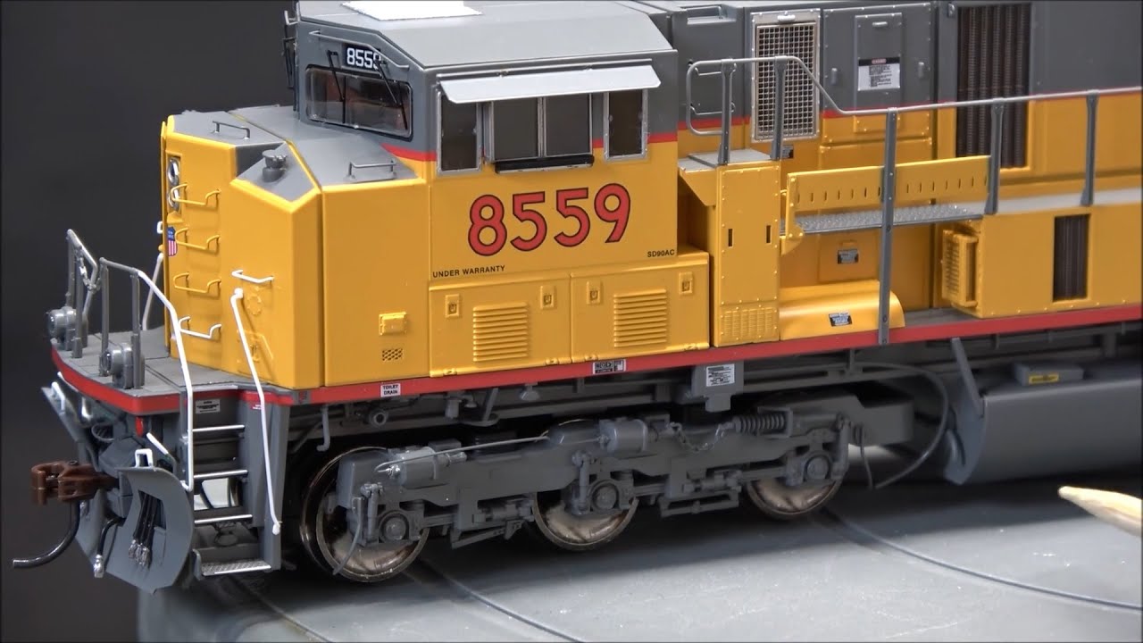 Review: Athearn SD90MAC Phase II Cab, UP & CP Tsunami 2 Sound! SD90MAC-H2 - YouTube