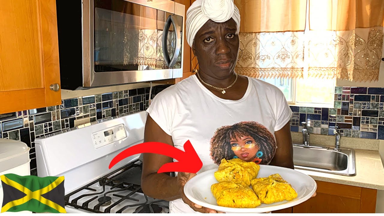 Spicy Jamaican Curry Goat Patty | Val’s Kitchen! - YouTube