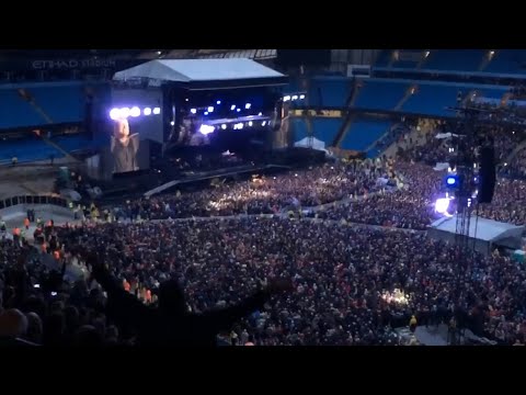 Thunder Road - Bruce Springsteen (live at the Etihad Stadium ...