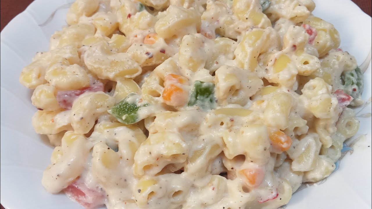 White sauce pasta recipe/Creamy pasta macroni recipe/ kitchen HUB - YouTube