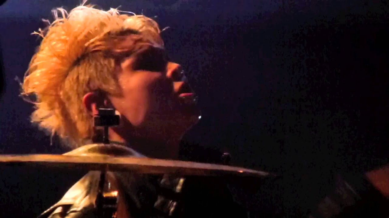 Crossfaith drummer, Tatsuya Amano, portrait of this insanely brilliant ...