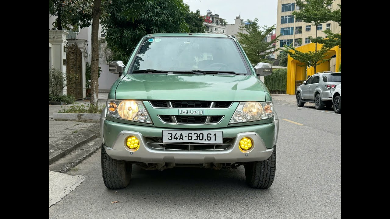 100Tr Hilander 8 Chỗ Máy Dầu Có Tubor Siêu Tiết Kiệm Nhiên Liệu, Phom ...