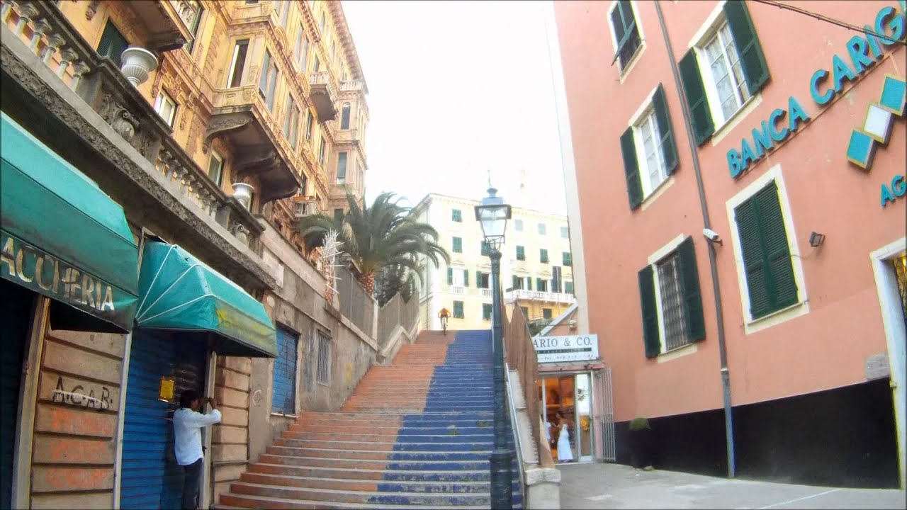 Genova MTB...Giù dalle scale di piazza Manin - YouTube
