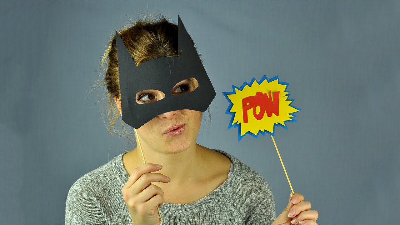 Máscara De Batman Hecha En Papel Sebastian Magnani, El Fotógrafo Que