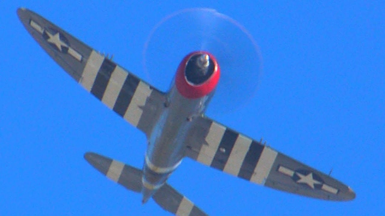 Republic P-47 Thunderbolt Razorback Flying Around HWD CA. - YouTube