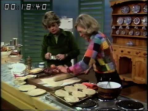 Mary Berry | Steak and Kidney pie recipe | How to make a meat pie | 1976