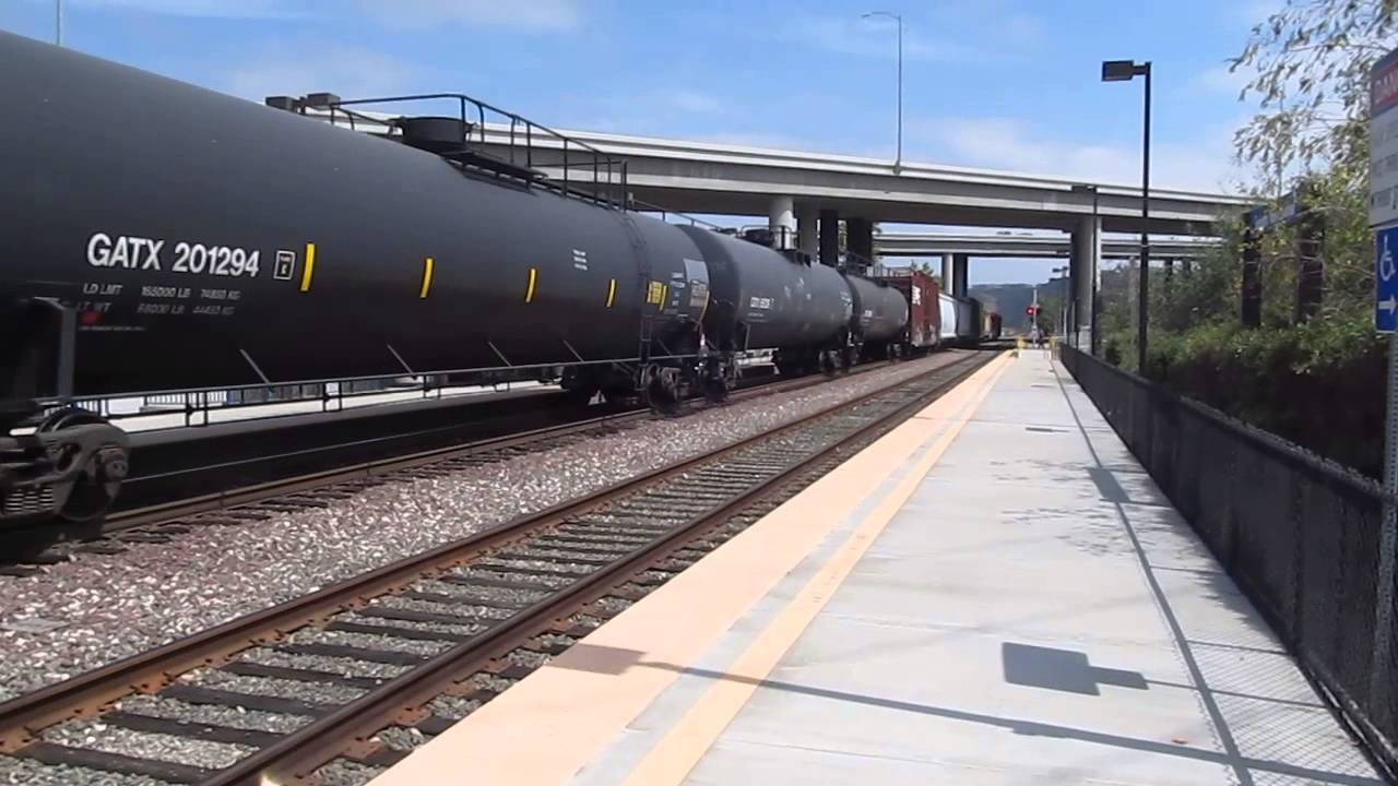 Early Morning DAYGO Rolls Through Sorrento Valley Station 05-04-2013 ...