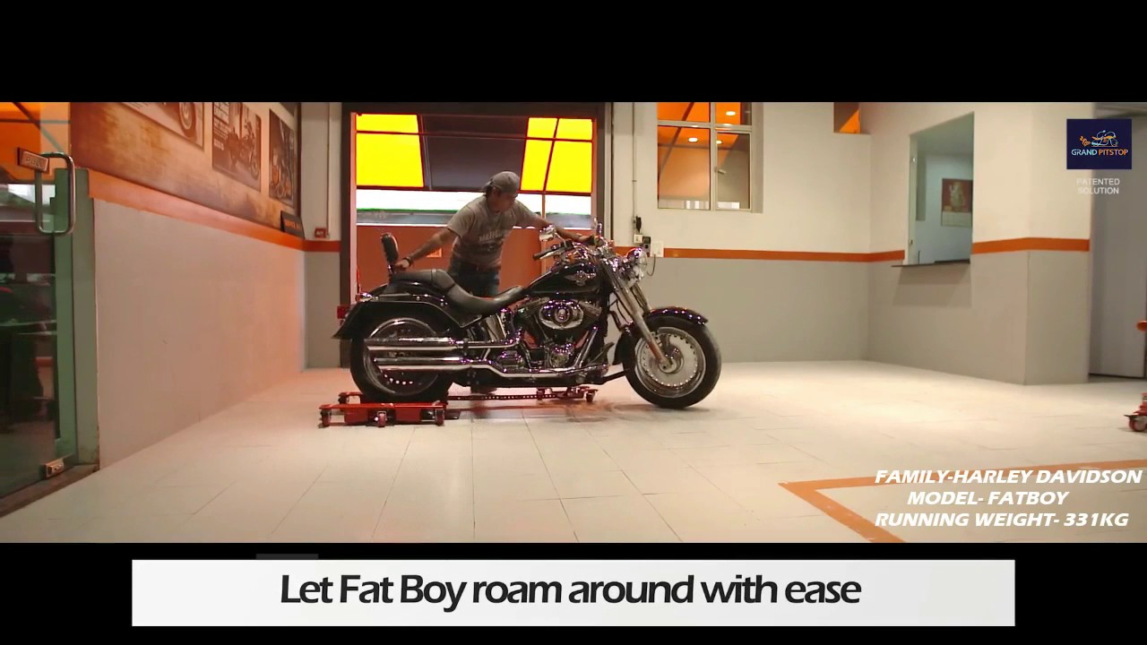 Harley Davidson - Easily Park and Move your Bike - YouTube
