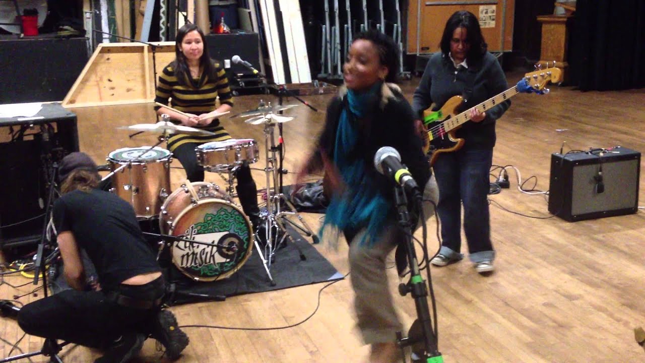 Zili Miik - Dance Solo - YouTube