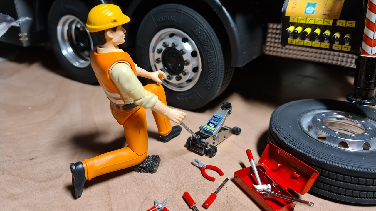 DIY, building a scale metal trolley jack, functional - YouTube