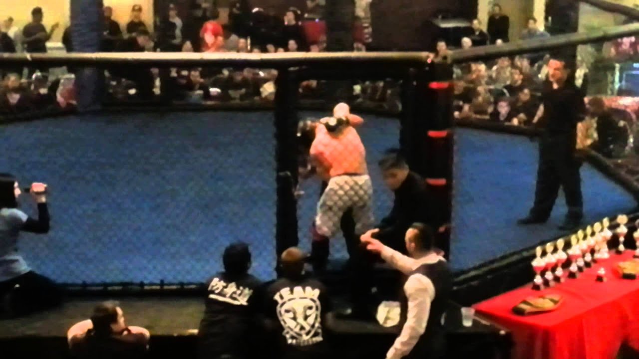 Mma match (145 pounds) at Heroes Combat League 2014 with Vincent " The ...