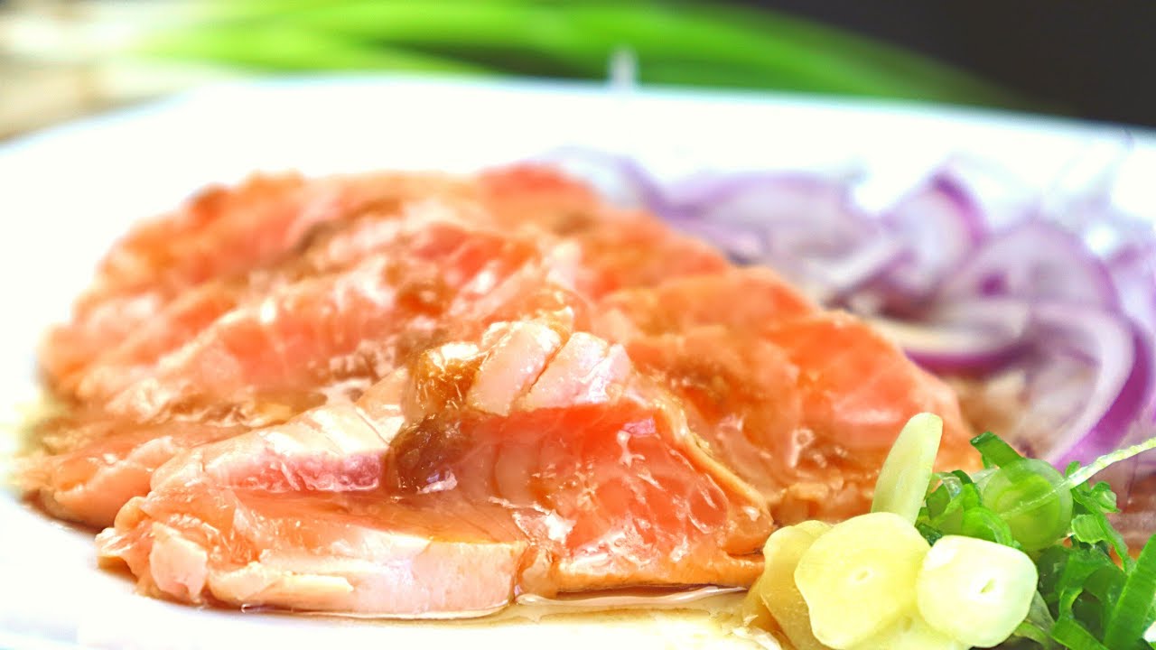 HOW TO MAKE SEARED SALMON SASHIMI AT HOME / Homemade dressing - YouTube