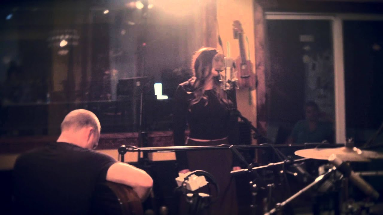 Breelan Angel "Empty Glass" Instudio Performance - YouTube