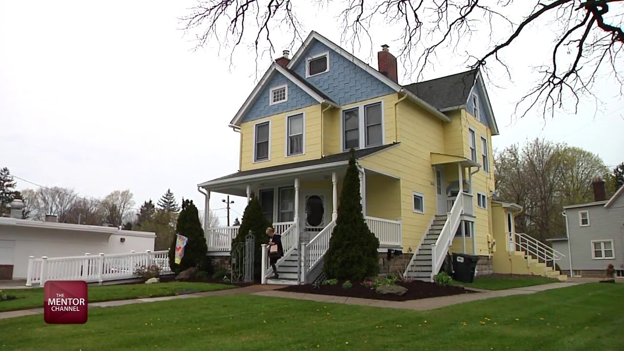 Sisters Tea Room Awarded Heritage Plaque - YouTube