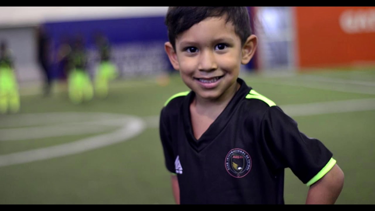 Valores del club internacional Halcones FC - YouTube