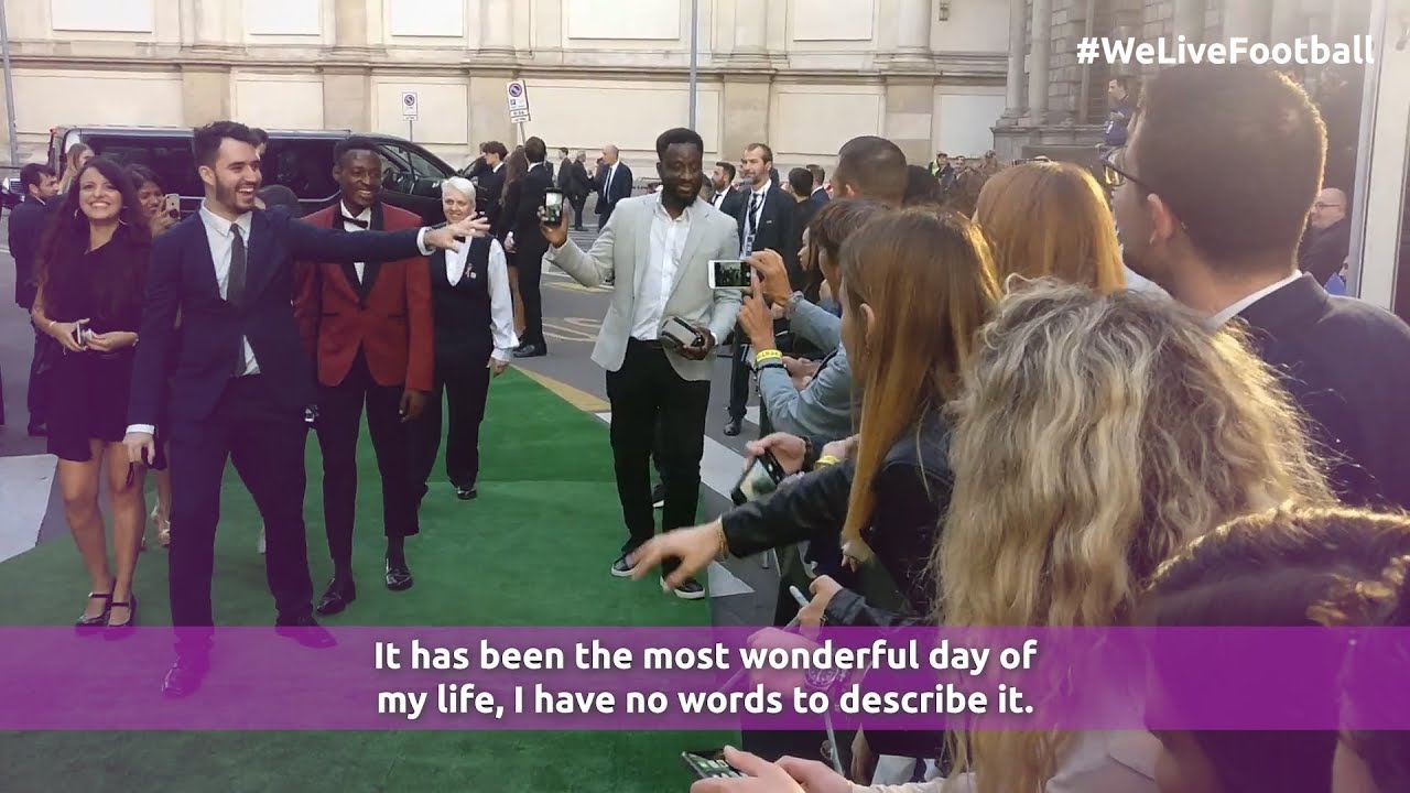 Fans meet stars at The Best - YouTube