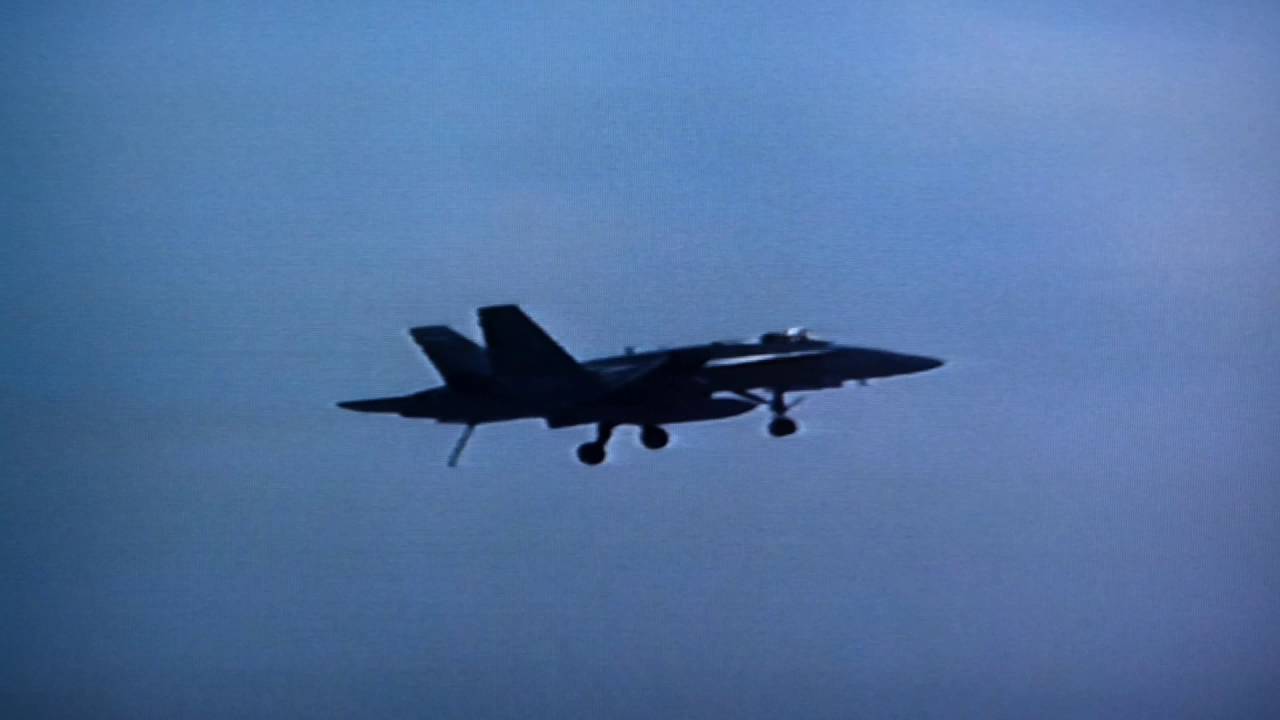 F18 Hornet near wing strike 1992 Woodford air show - YouTube