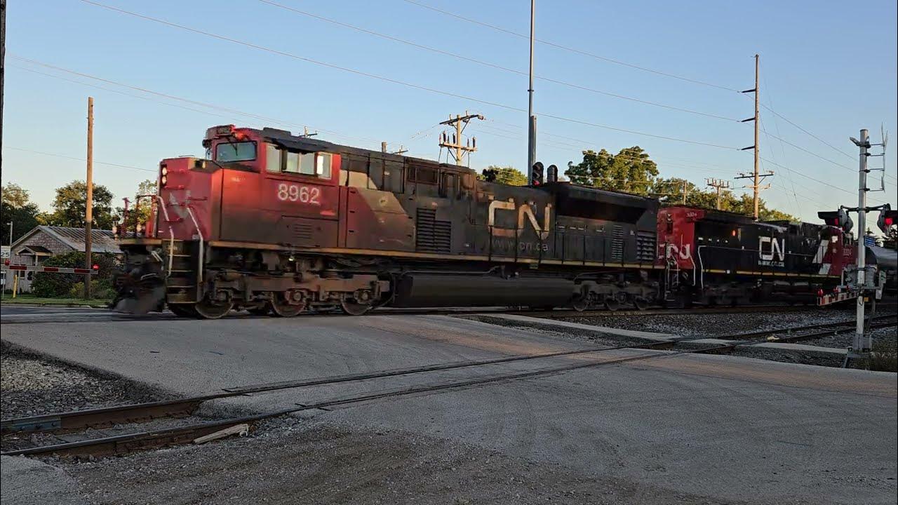 9/14/2023 CN 8962, CN 3324 @TrainswithAndy - YouTube
