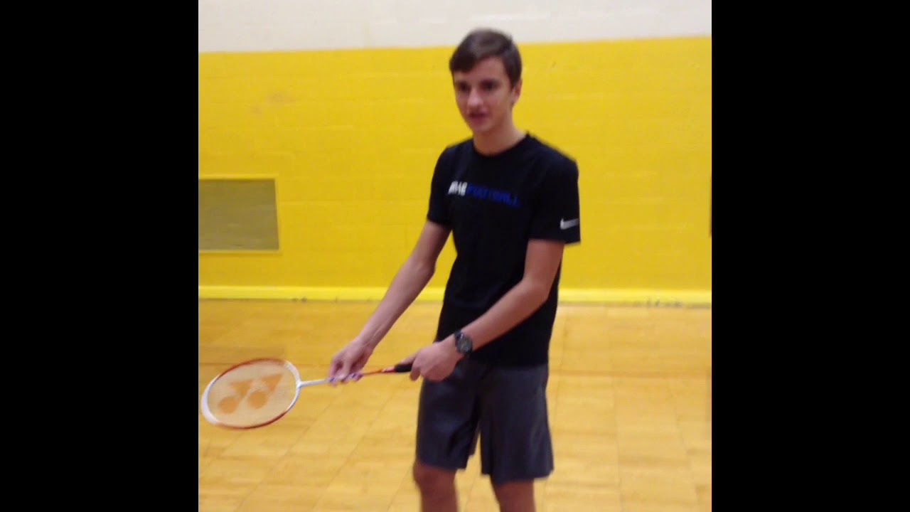 The Proper Way to Grip a Badminton Raquet - YouTube