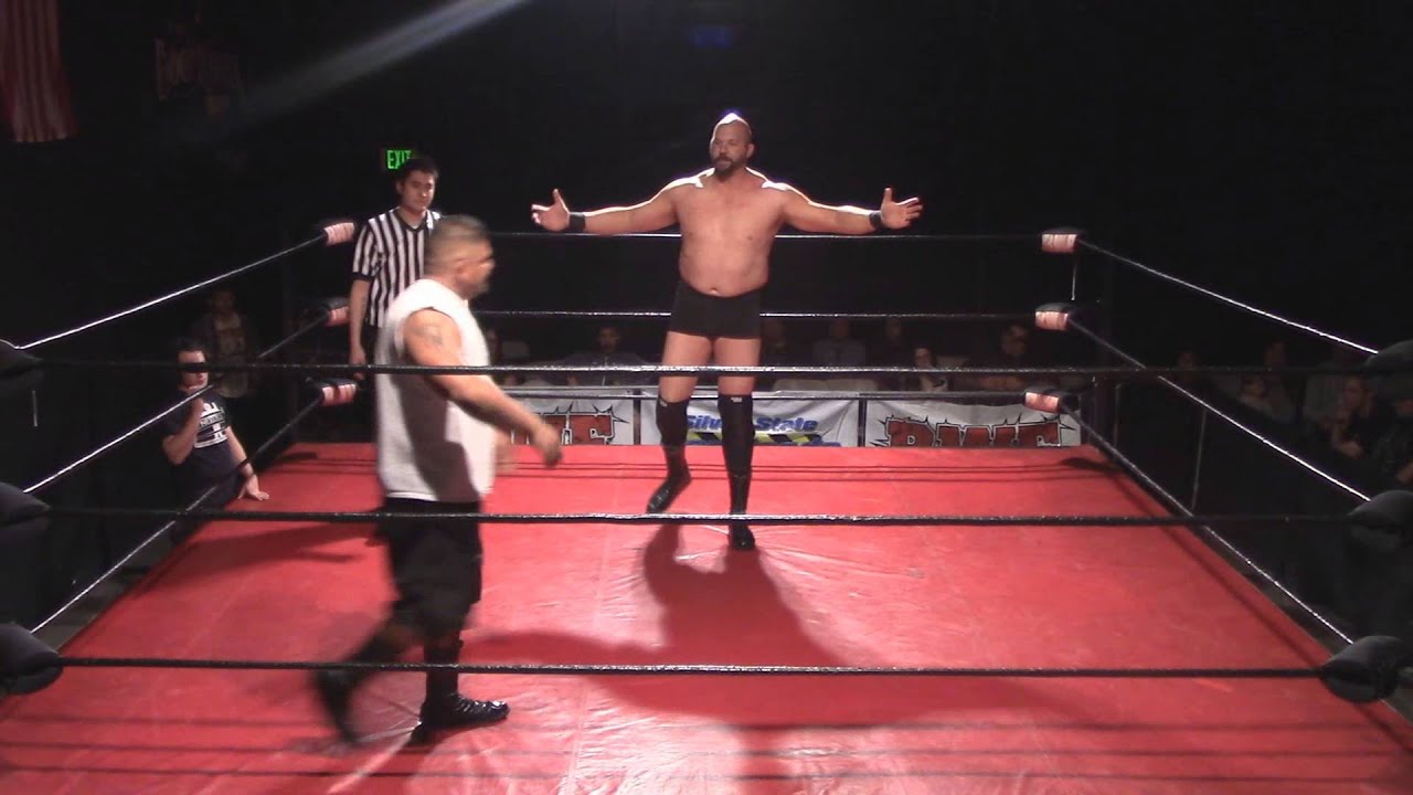 RWF The "Big Ugly" JD Bishop Vs. The "Wrecking Ball" Paul Isadora - YouTube