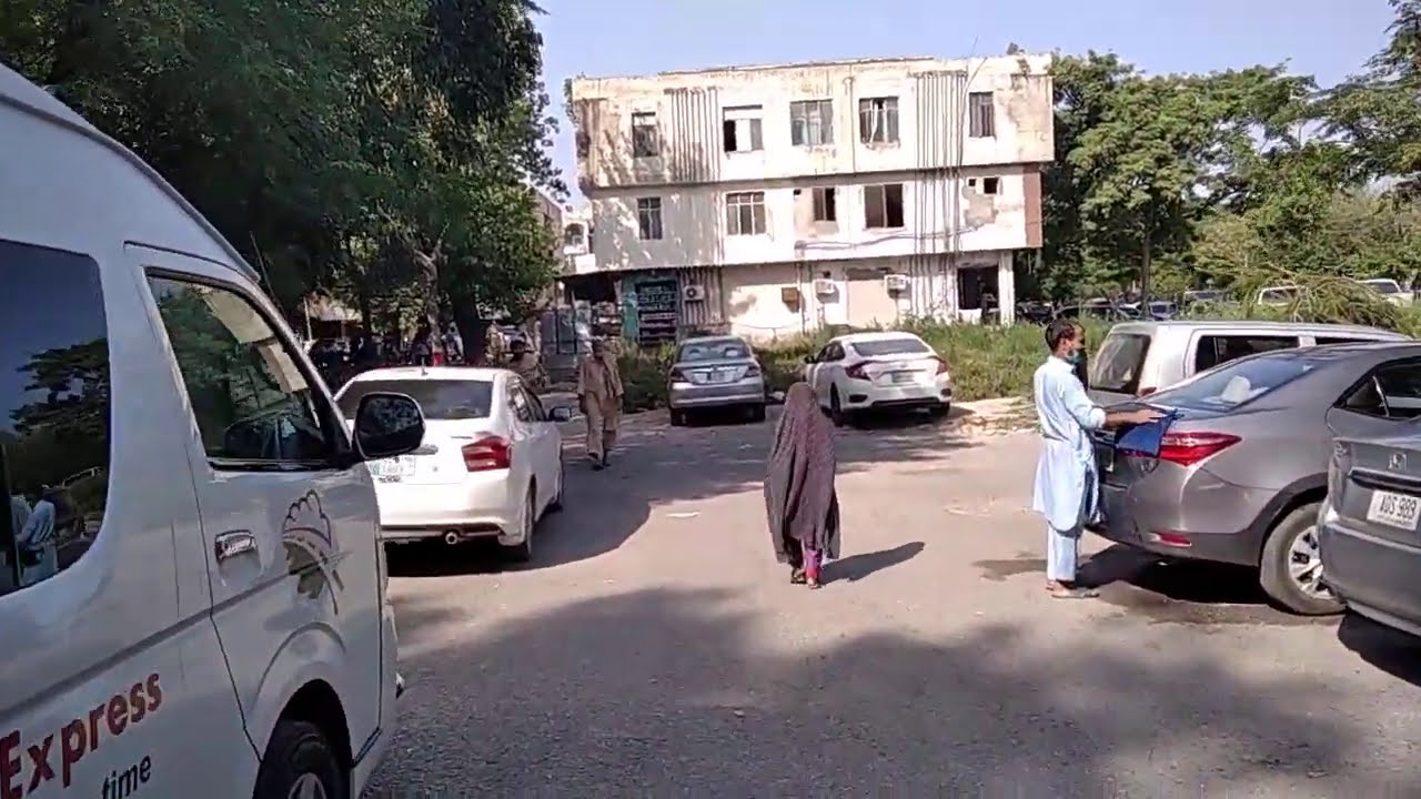 G-8 Markaz Islamabad walk through part 3 - YouTube