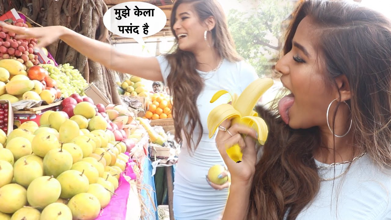 Lock Upp Most Controversial Contestant Poonam Pandey Shopping Fruit On ...
