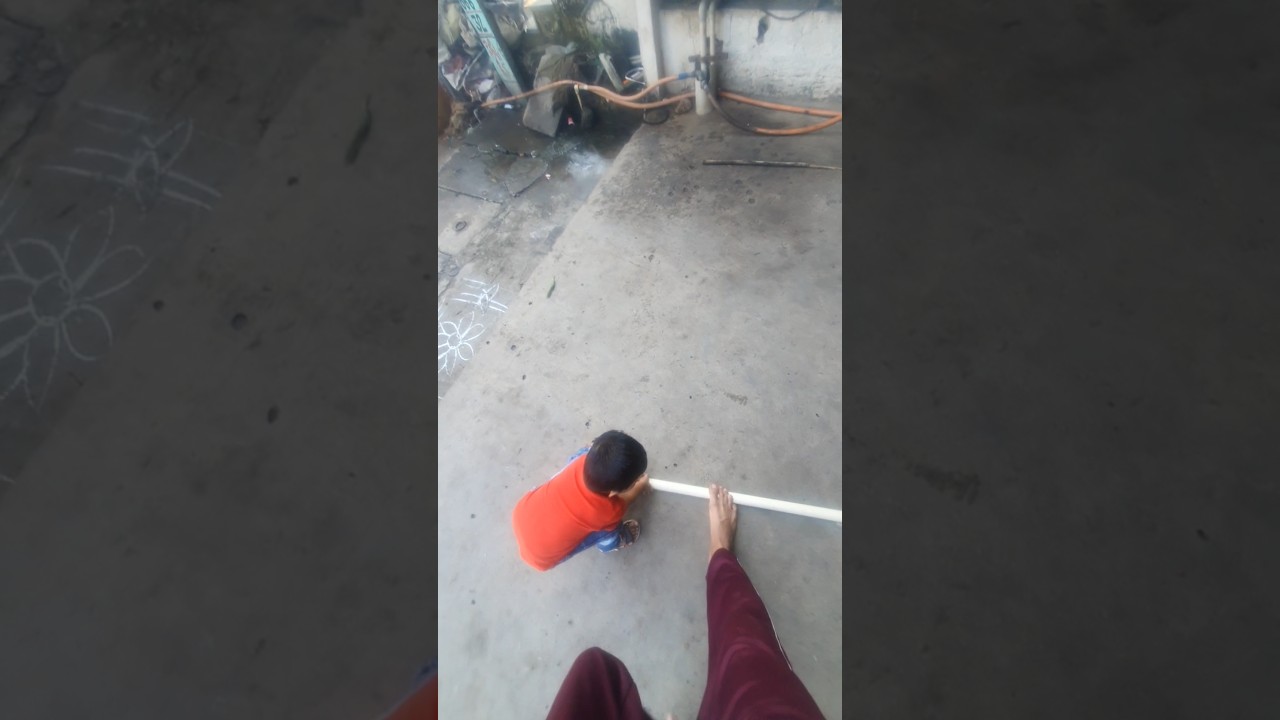 Lifting pipe with kids. #vlog #kids - YouTube