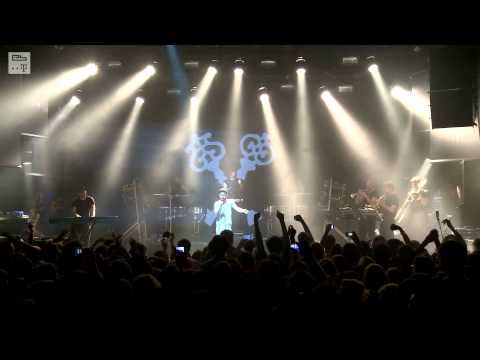 Woodkid - Iron (live in Prague)
