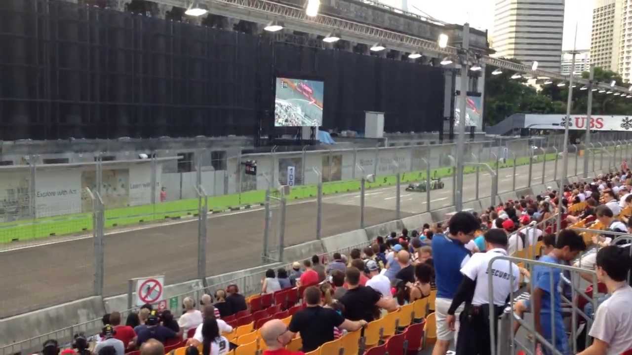 F1 Singapore, Padang Grandstand - YouTube