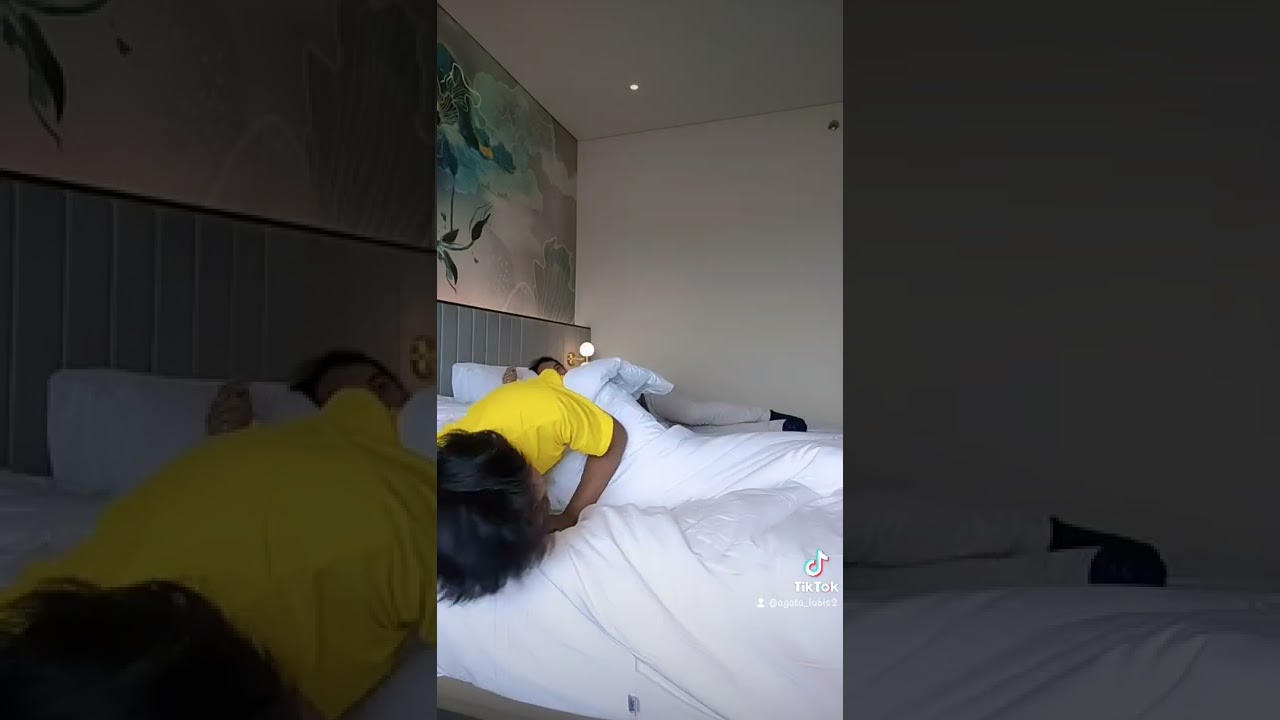 NGEWE sambil TiKTok an di Hotel Anggi Agata Lubis - YouTube