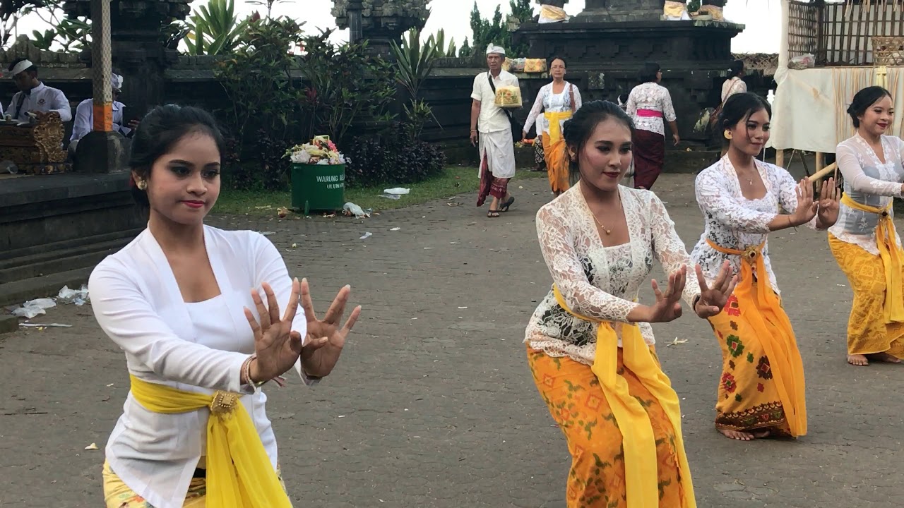 Rejang Sari - YouTube
