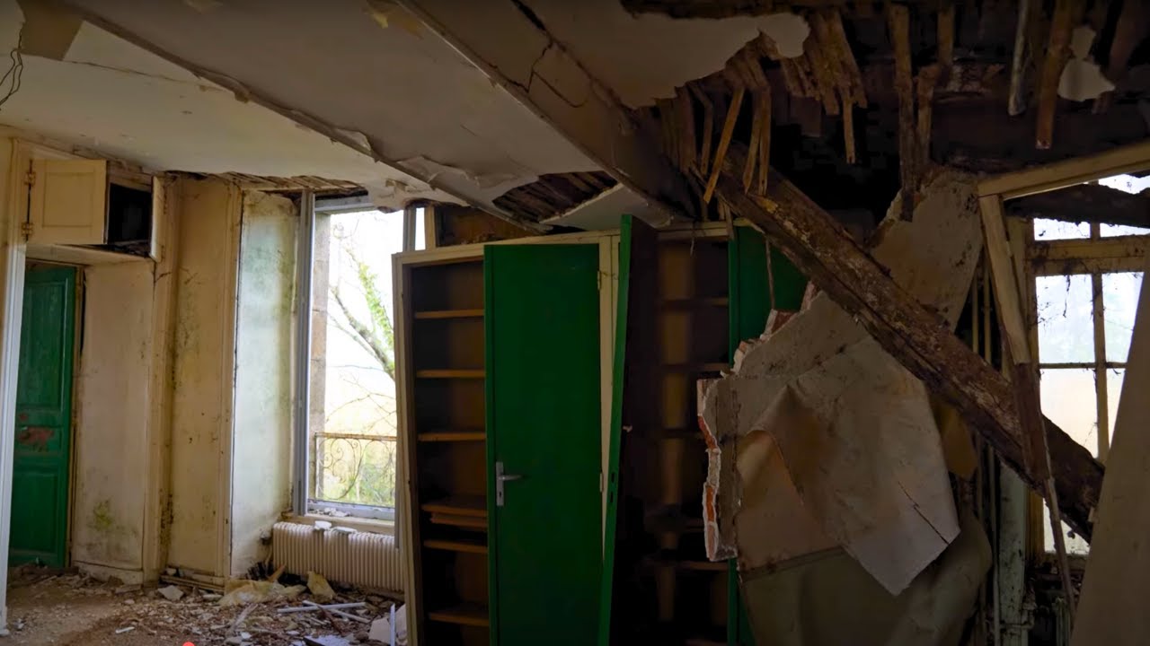 The SHOCKING Truth Hidden Behind The Plaster! - Starting The Structural ...