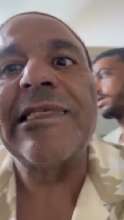 فيديو خناقة محمد فؤاد مع طبيب بمستشفي عين شمس Youtube