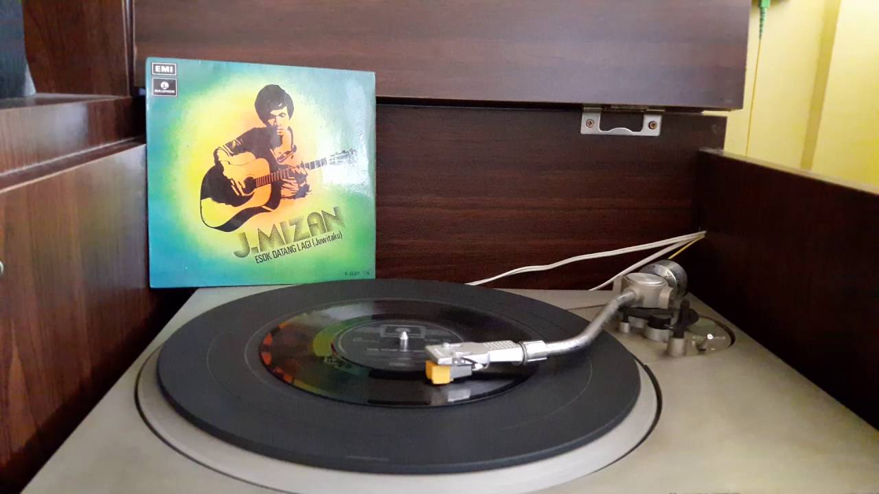 J.Mizan 'Melati Di Tapal Batas' (1974). - YouTube