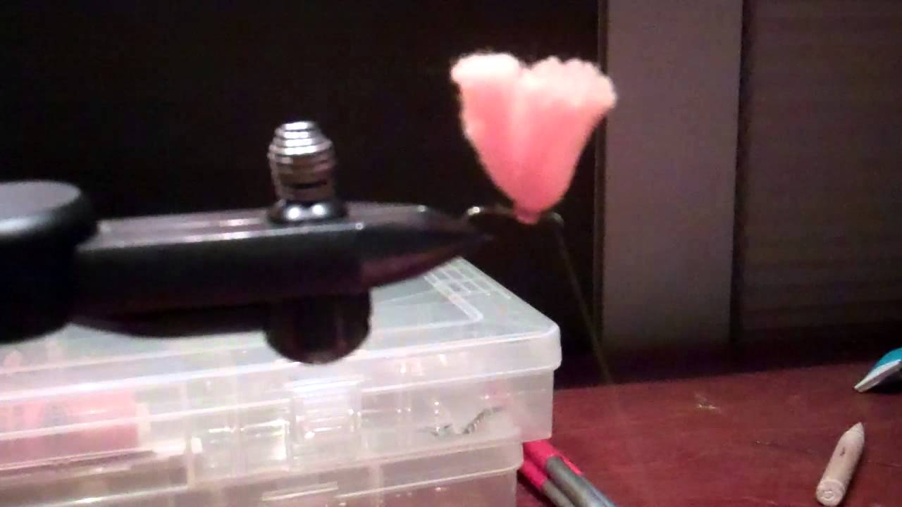 fly tying: glow bug - YouTube