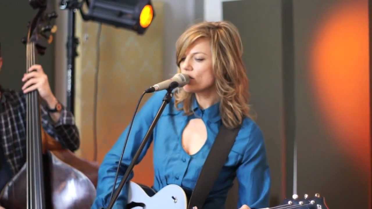 Milla Kay Cutout Studioconcert MashUp mov YouTube milla-kay-cutout-studioconcert-mashup-mov-youtube