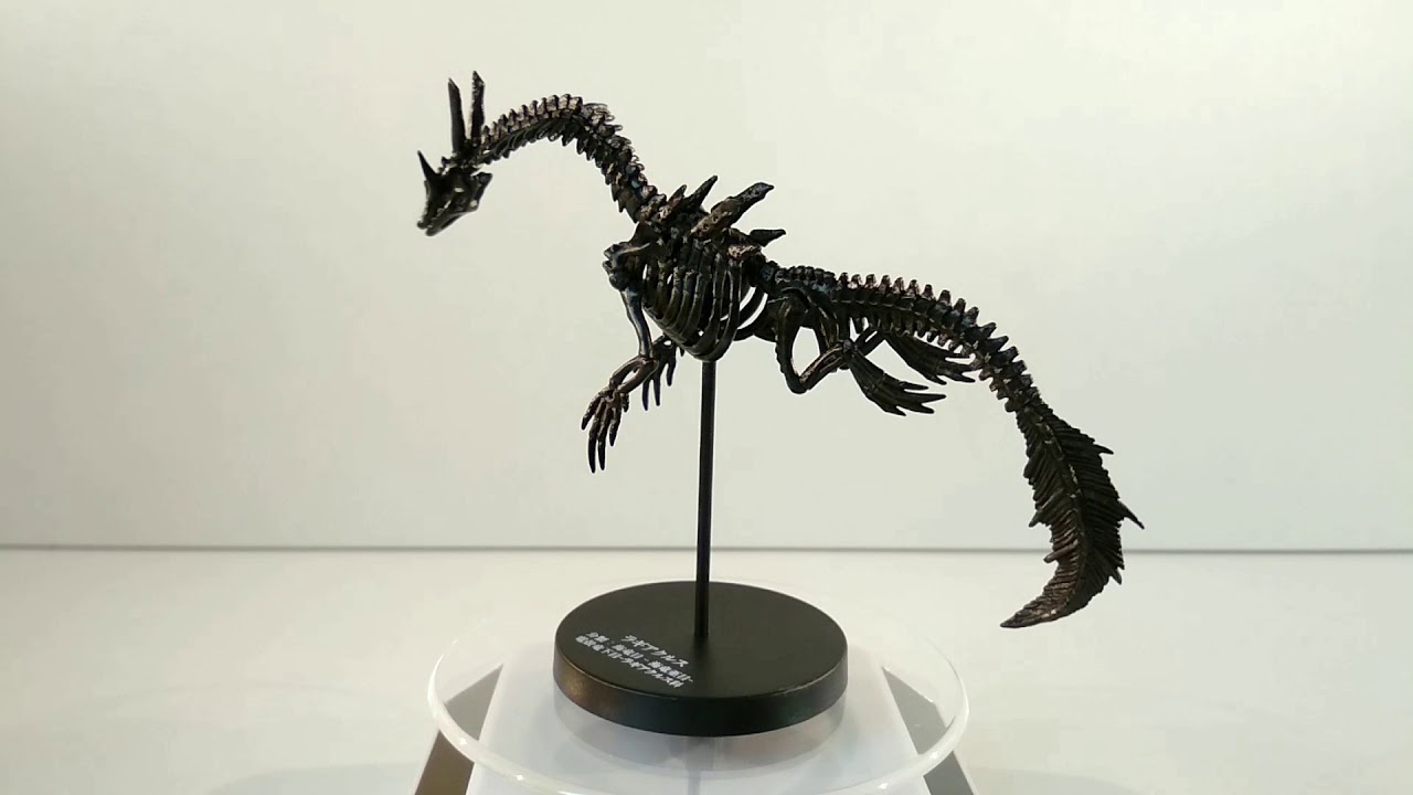 Figurine Lagiacrus Fossil ! Extra rare !!! - YouTube