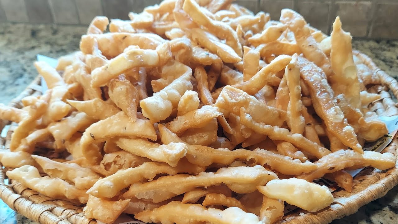 Pakistani Street Style Namak Pare Recipe | Halwai jaisa Namak Parey ...