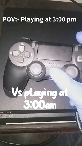 Turning on your ps4 be like 🤯 - YouTube