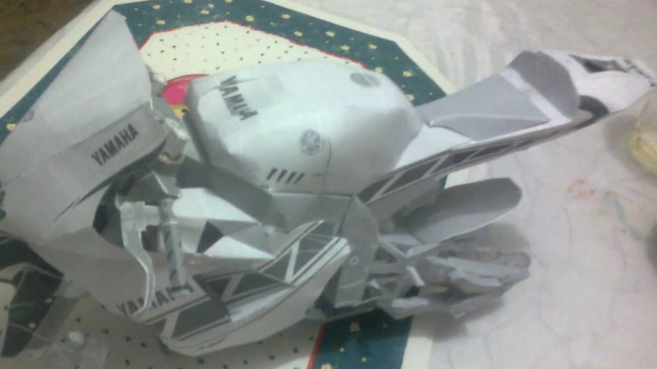 moto papercraft - YouTube