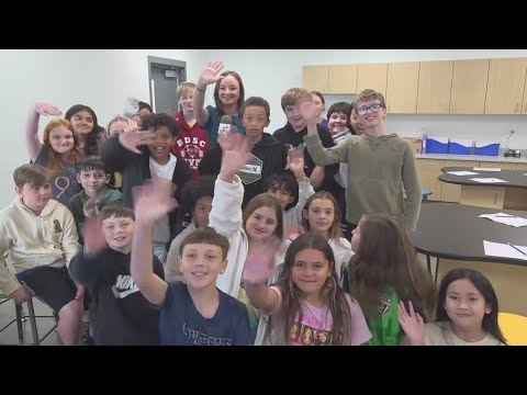 Baylee Bates visits Burrell Elementary - YouTube