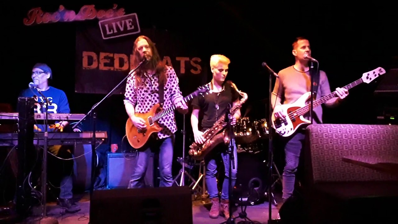 [2019.11.13] The Dedbeats @ Roc N Docs - Who Can It Be Now? - YouTube