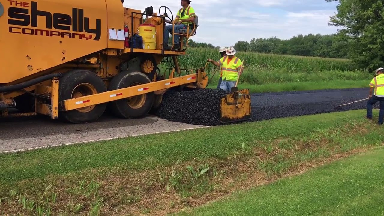 motor paving - YouTube